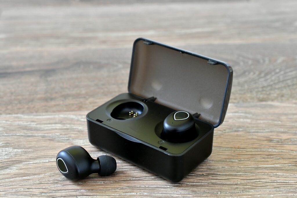 The Best Gaming Earbuds With Low Latency for Mobile Gamers | Gamesbustop
